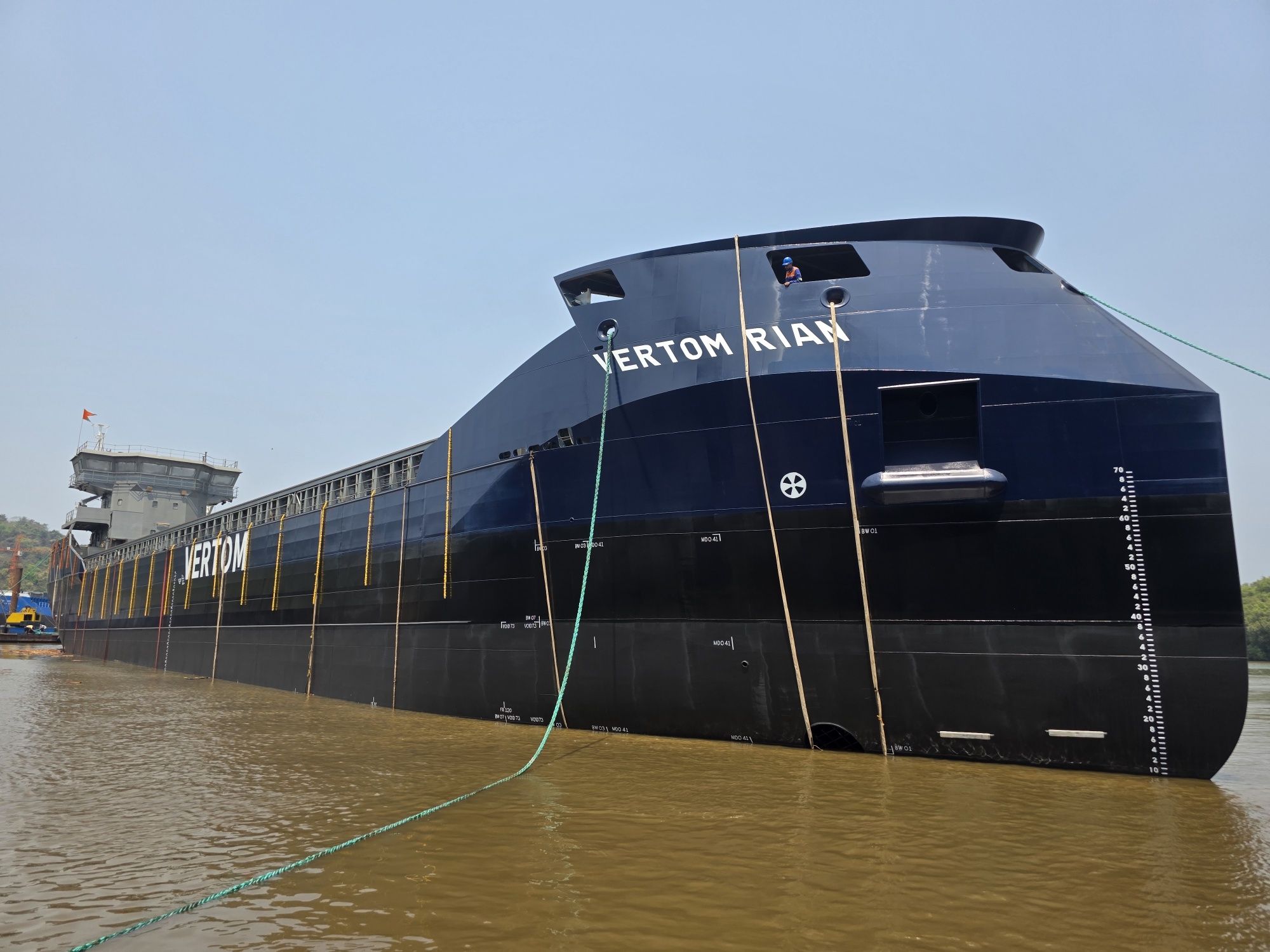 Vertom Rian | Vessels | Vertom